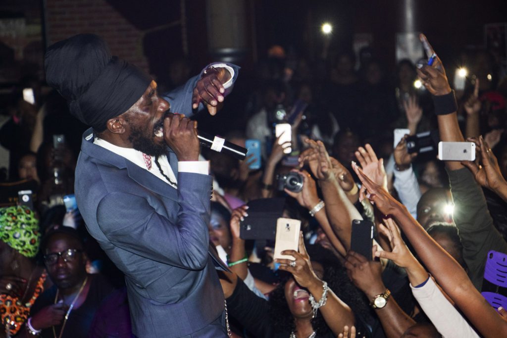 Photo Highlights from the Sizzla concert in New York - Jamaicans.com