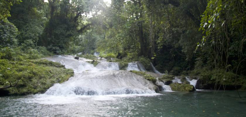 Choose From These 7 Amazing Waterfalls in Jamaica