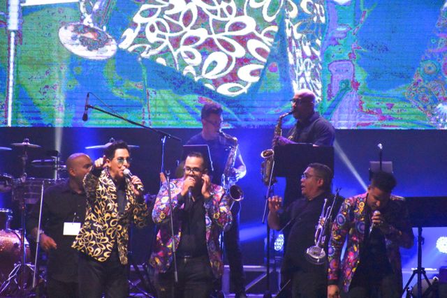 Luis Enrique Headlines Miramar's Latin Music Festival as Part of 2022 ...