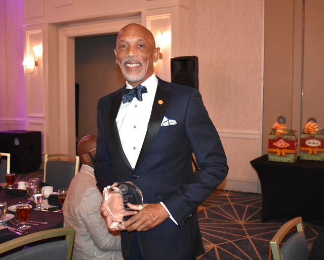 The Galleon Foundation's 10th Anniversary Gala Gave High Praises and ...