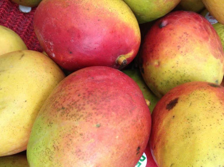 What's that fruit? Jackfruit, Guniep, Hog Pum, Tinkin toe and more...We ...