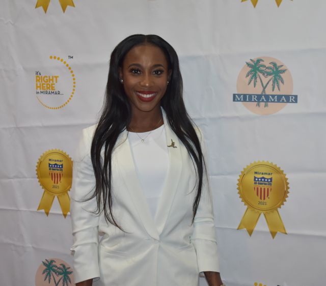 Photo Highlights: 'Key to City' for Fraser-Pryce, who Captivated at ...